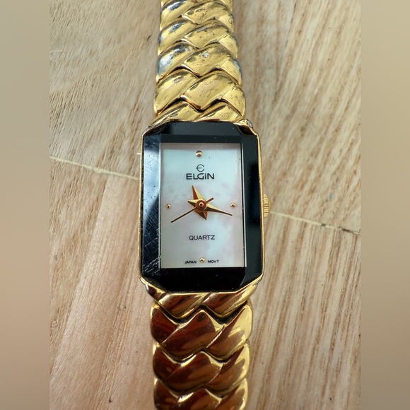 Elgin | Accessories | Vintage Elgin Ladies Gold Tone Dress Watch New ...